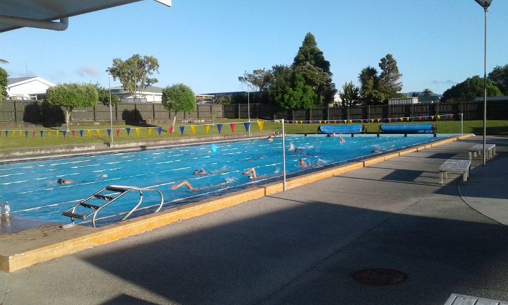 Dave Hume Heated Pools | Mall Planet