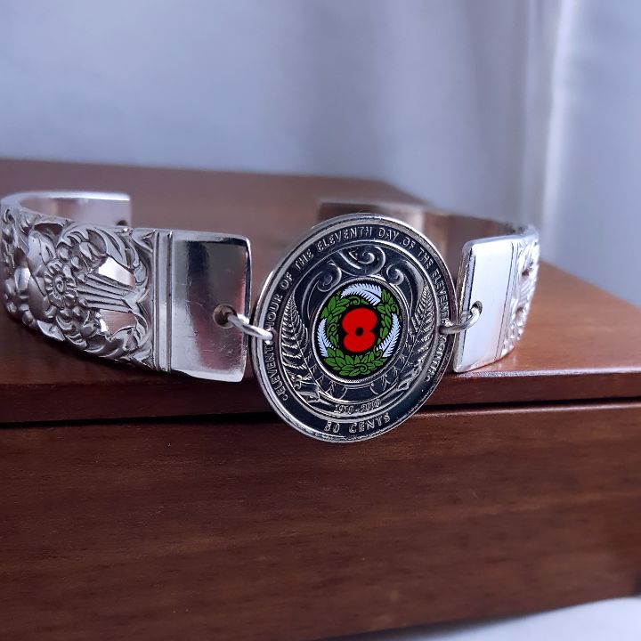 Armistice Coin/Spoon Bracelet - Orchid Blue NZ | Chooice