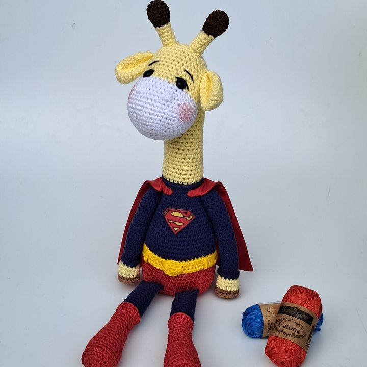 🦸‍♂️🦒 Handmade Superman Giraffe – Your Little Hero’s New Best Friend!